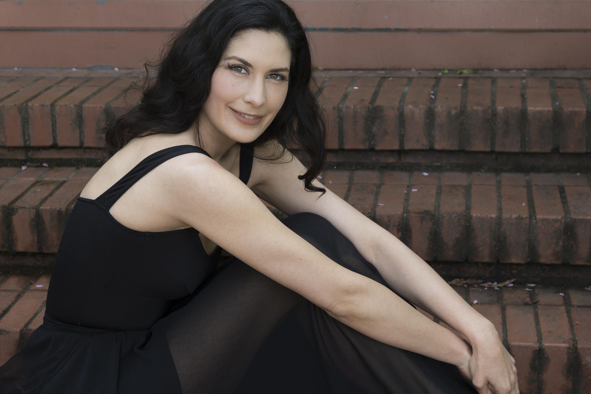 Posing Tips for Successful Portraits | Canon U.S.A., Inc.